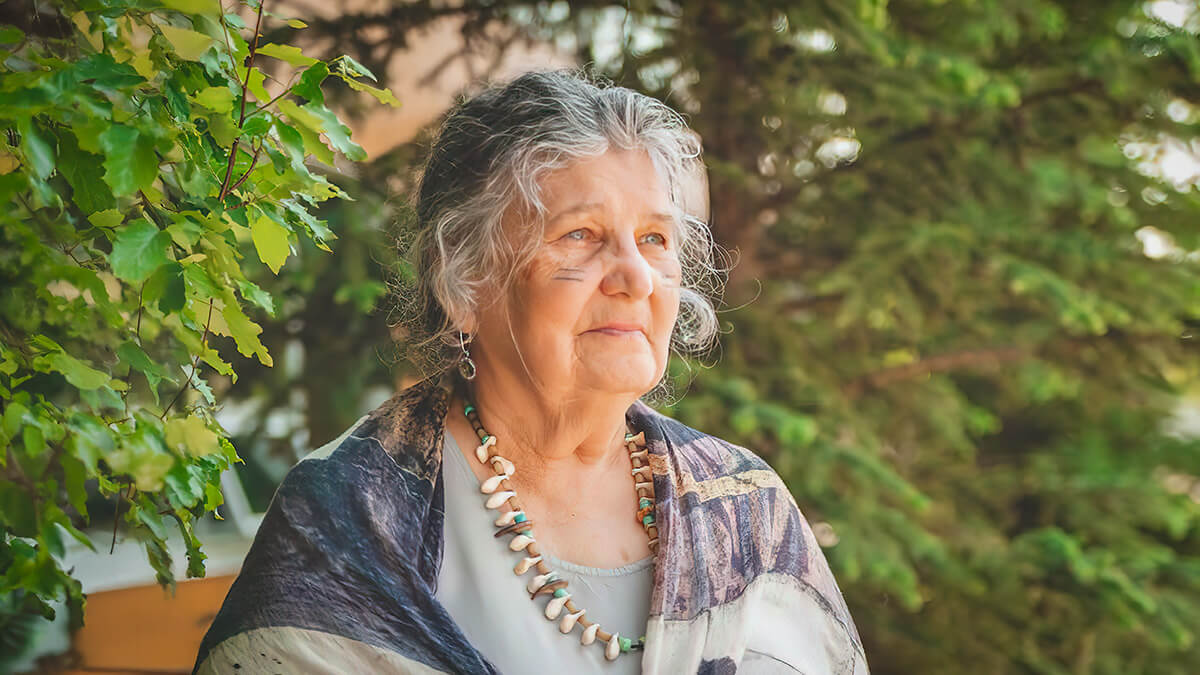 AU Elder in Residence honoured for contributions to Indigenous literacy ...
